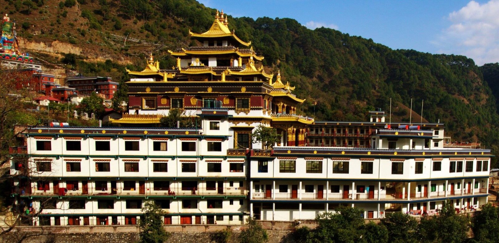 Azom Monastery Nepal – Ngagyur Kathok Adzom Wosel Dongag Choekorling