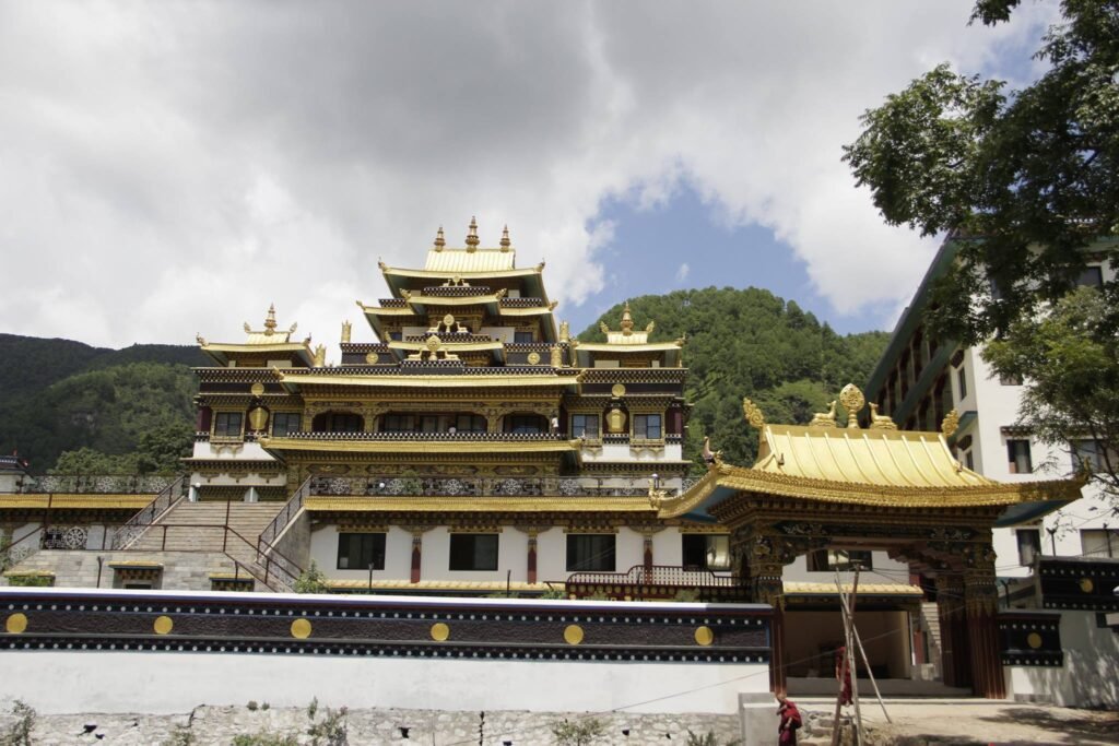 Azom Monastery Nepal – Ngagyur Kathok Adzom Wosel Dongag Choekorling